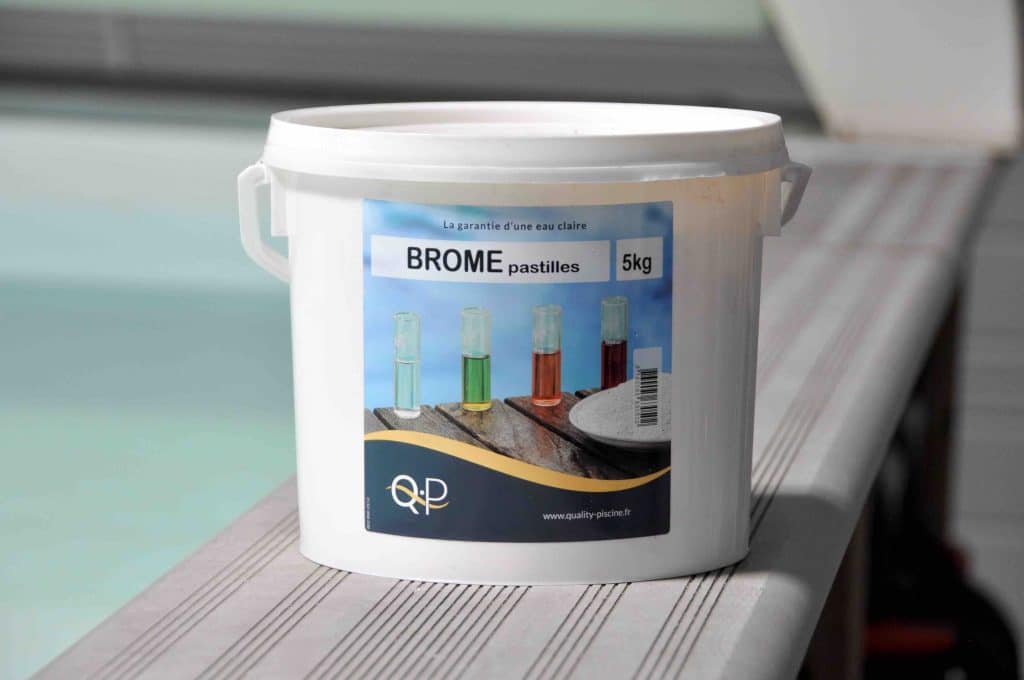 Les avantages du traitement au brome - Quality Piscine
